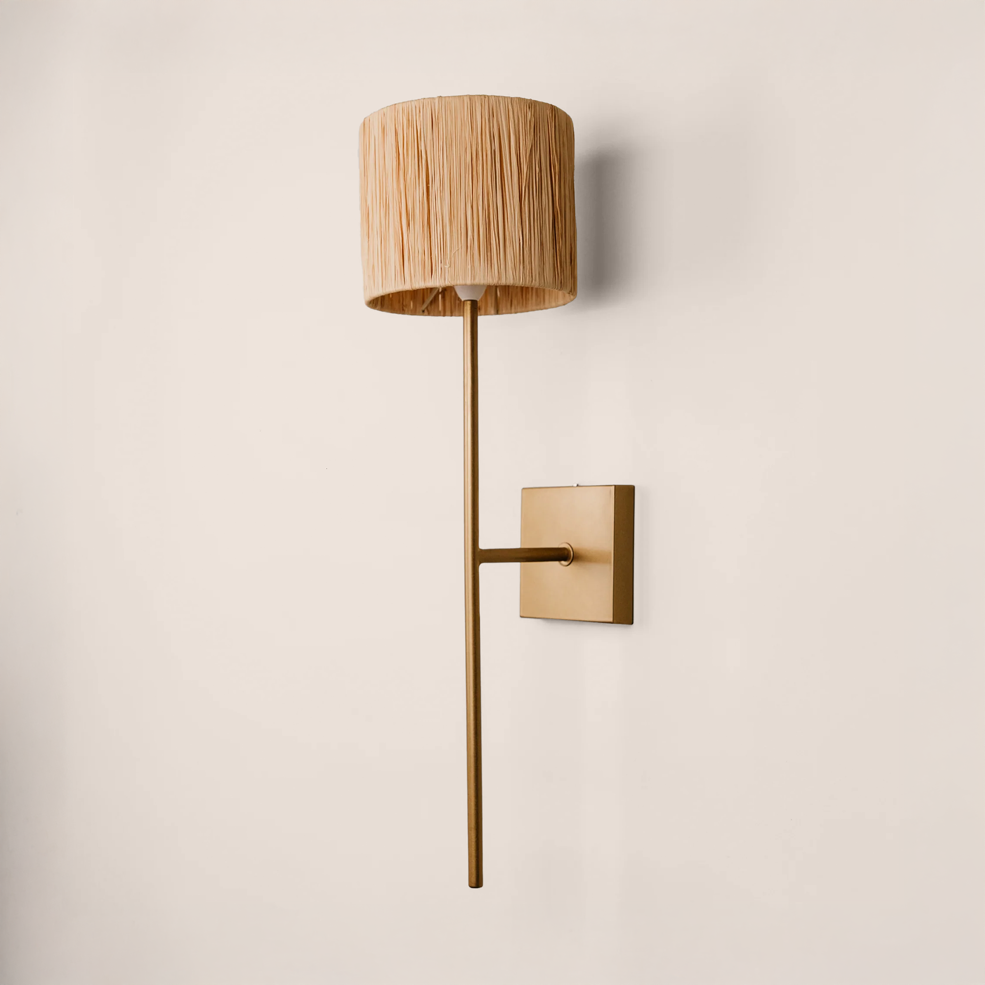 Bongo Wall Light with Raffia Shade – Gold – Noha